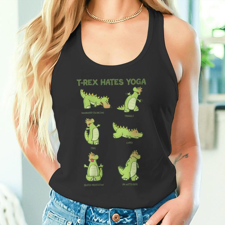 Donna T-Rex Yoga Poses Dinosauro Mindfulness Meditazione Dino Meme Con ...